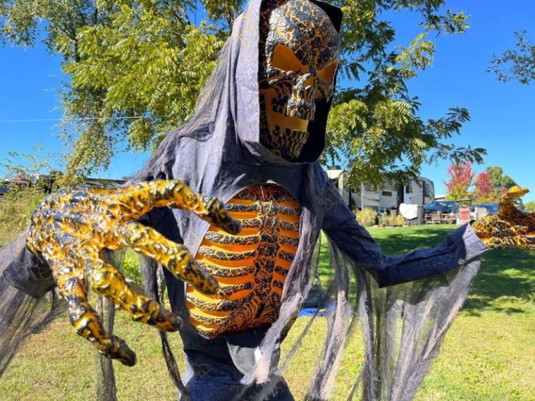 Turkeyville's Haunted Adventure Carves up Some Fall Fun with Haunted ...