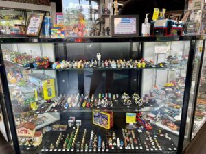 Bricks & Minifigs Kalamazoo is SWMI's One-Stop-Shop to Buy, Sell ...